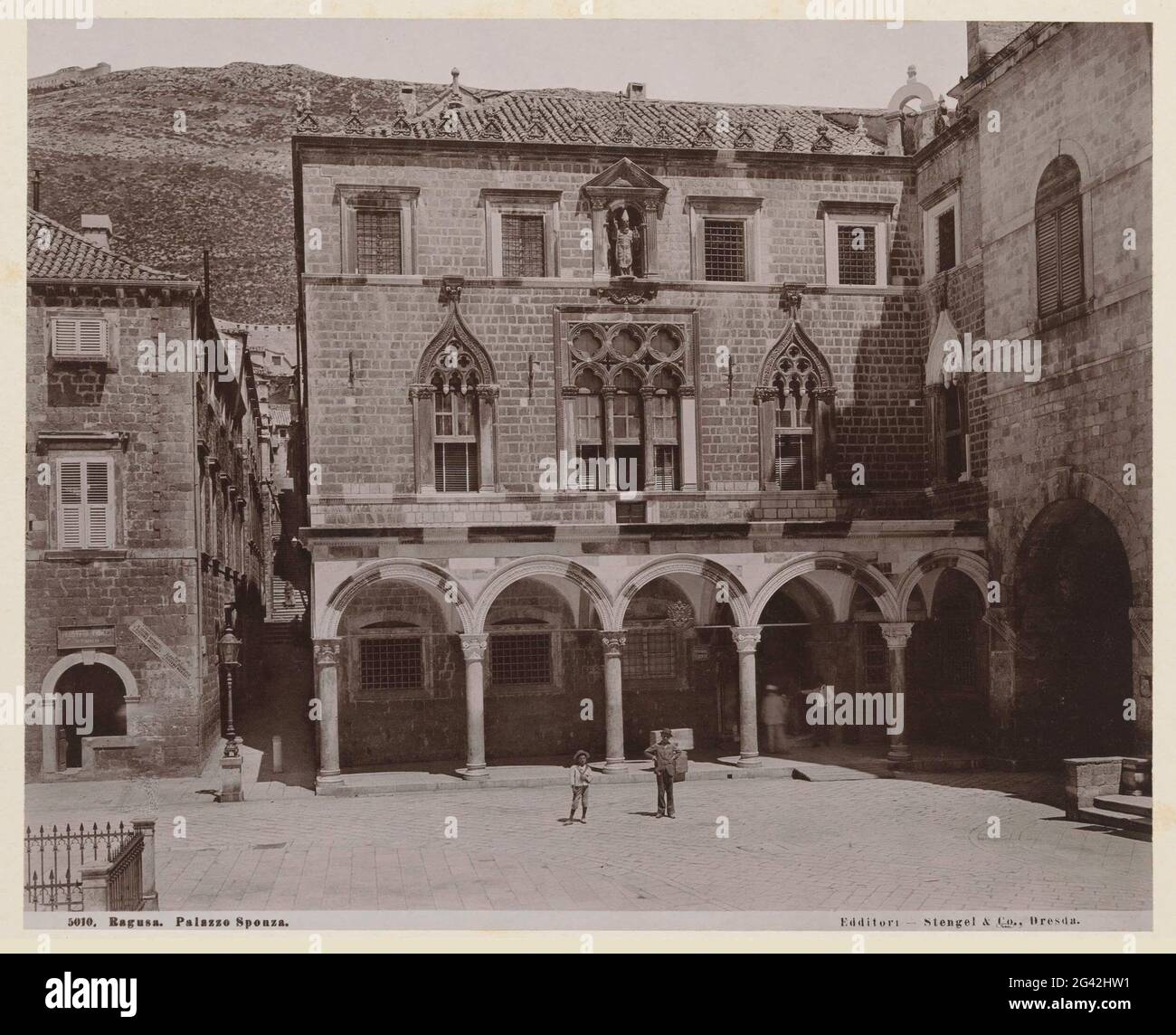 Paleis Sponza and Dubrovnik; Ragusa. Palazzo Sponza Stock Photo - Alamy