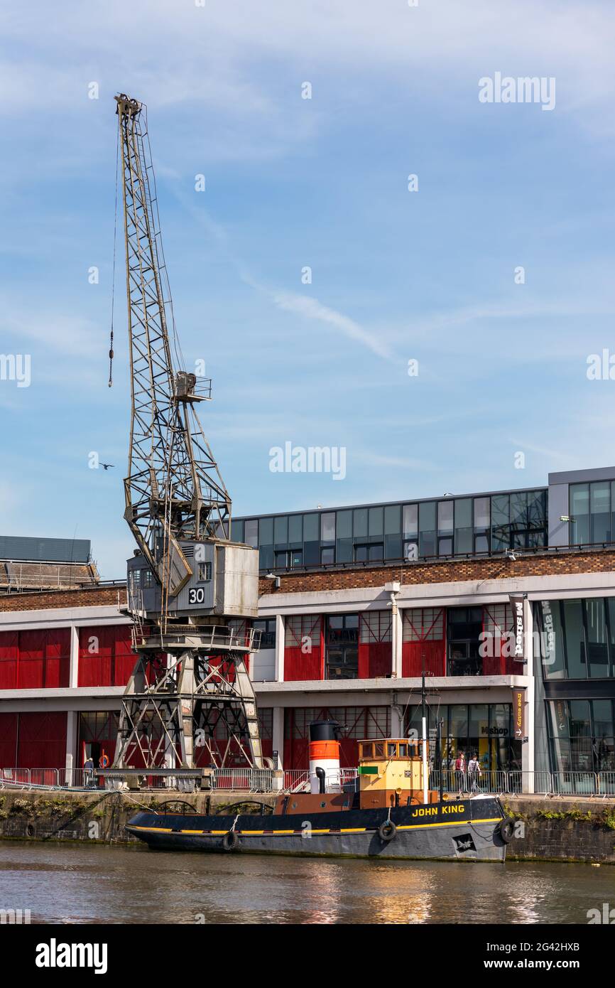Industrial crane bristol hi-res stock photography and images - Alamy