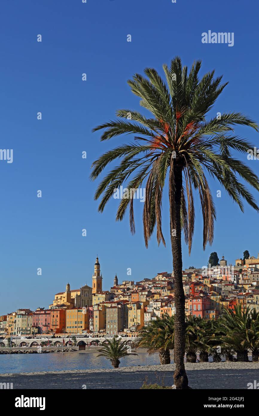 Plage des Sablettes, Menton, Provence-Alpes-Cote d'Azur, France Stock ...