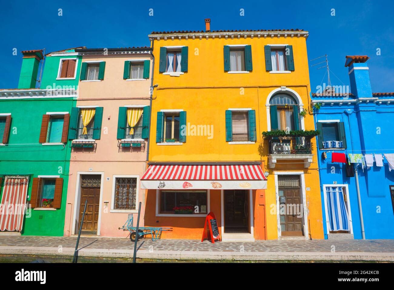 Italy burano colorful buildings hi-res stock photography and images - Alamy