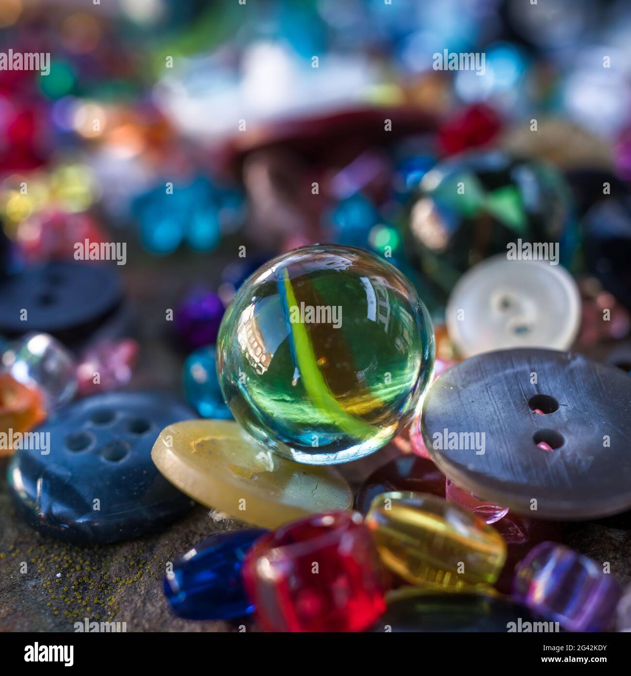 Group of marbles hi-res stock photography and images - Alamy