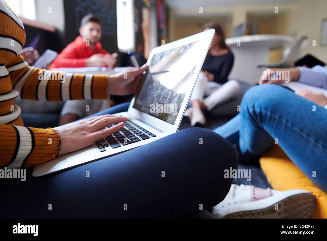 School work internship project hi-res stock photography and images - Alamy