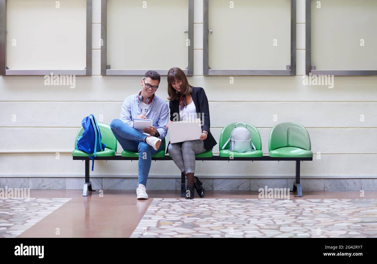 Classroom projects hi-res stock photography and images - Alamy