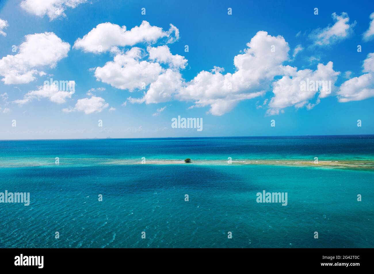 Beautiful beach turquoise water wave hi-res stock photography and ...