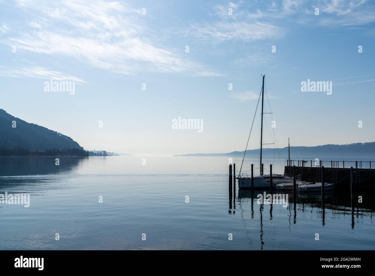 Calm ships in harbor hi-res stock photography and images - Alamy