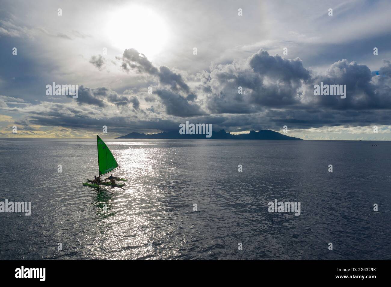 Sailing canoe hi-res stock photography and images - Alamy