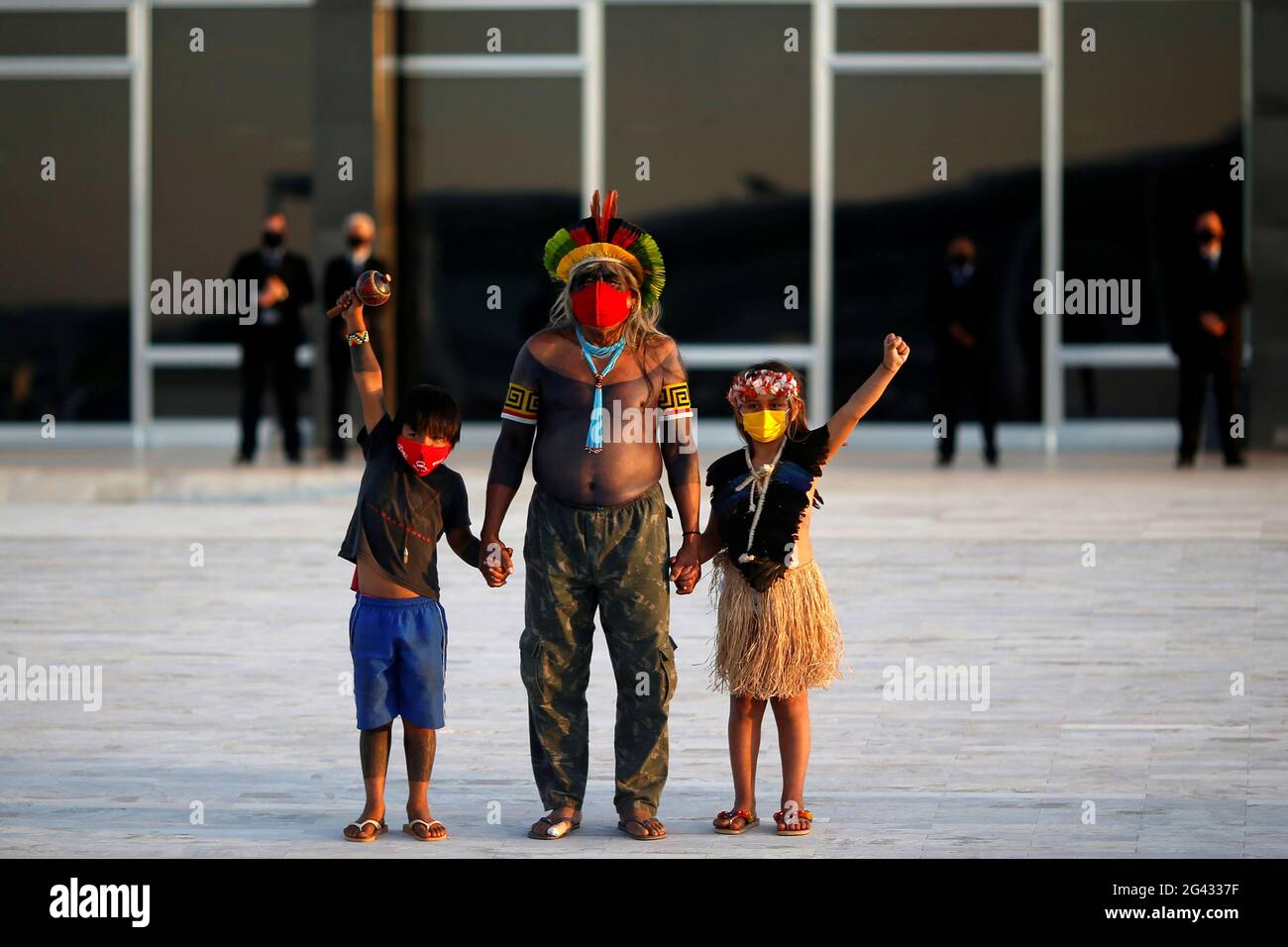 Kayapo tribe hi-res stock photography and images - Alamy