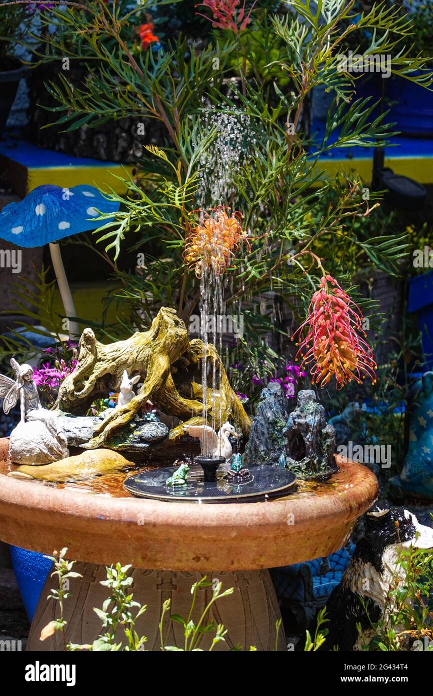 Small Water Feature Garden High Resolution Stock Photography and Images ...