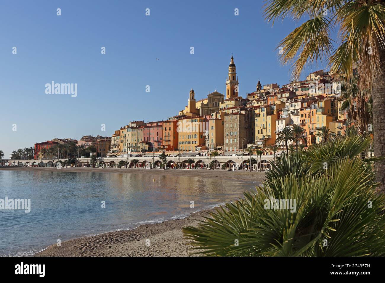 Plage des Sablettes, Menton, Provence-Alpes-Cote d'Azur, France Stock ...