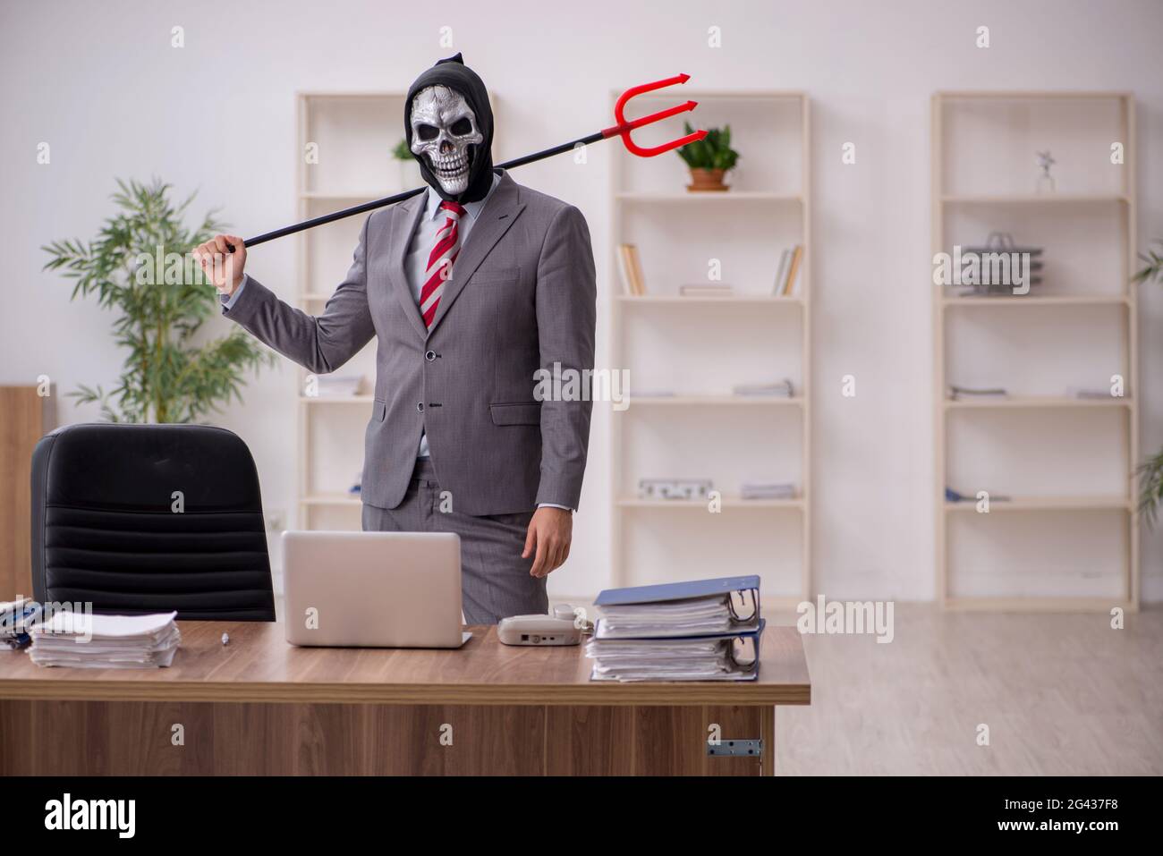 Satan boss devil businessman hi-res stock photography and images - Alamy