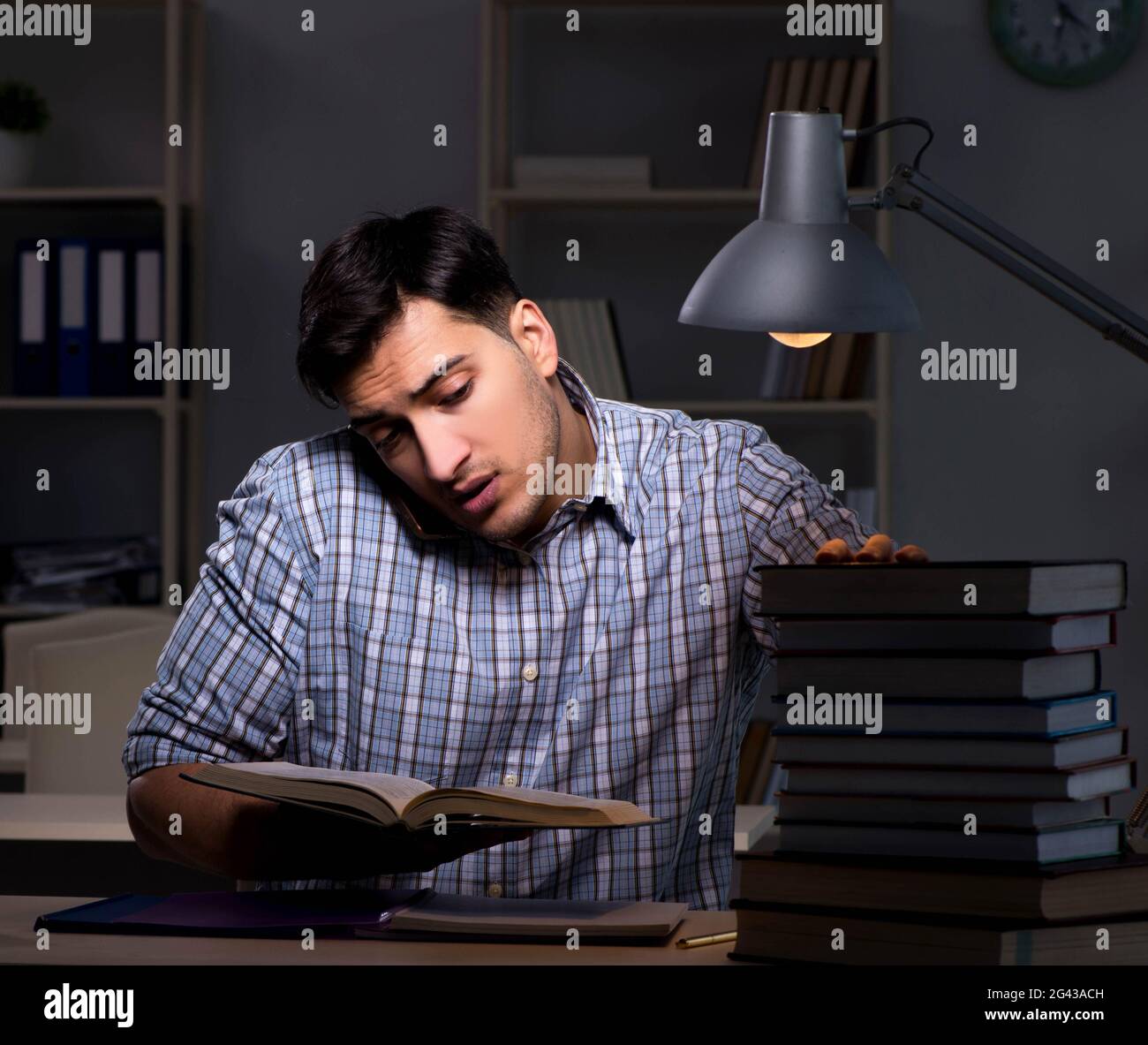 College student studying night late hi-res stock photography and images ...