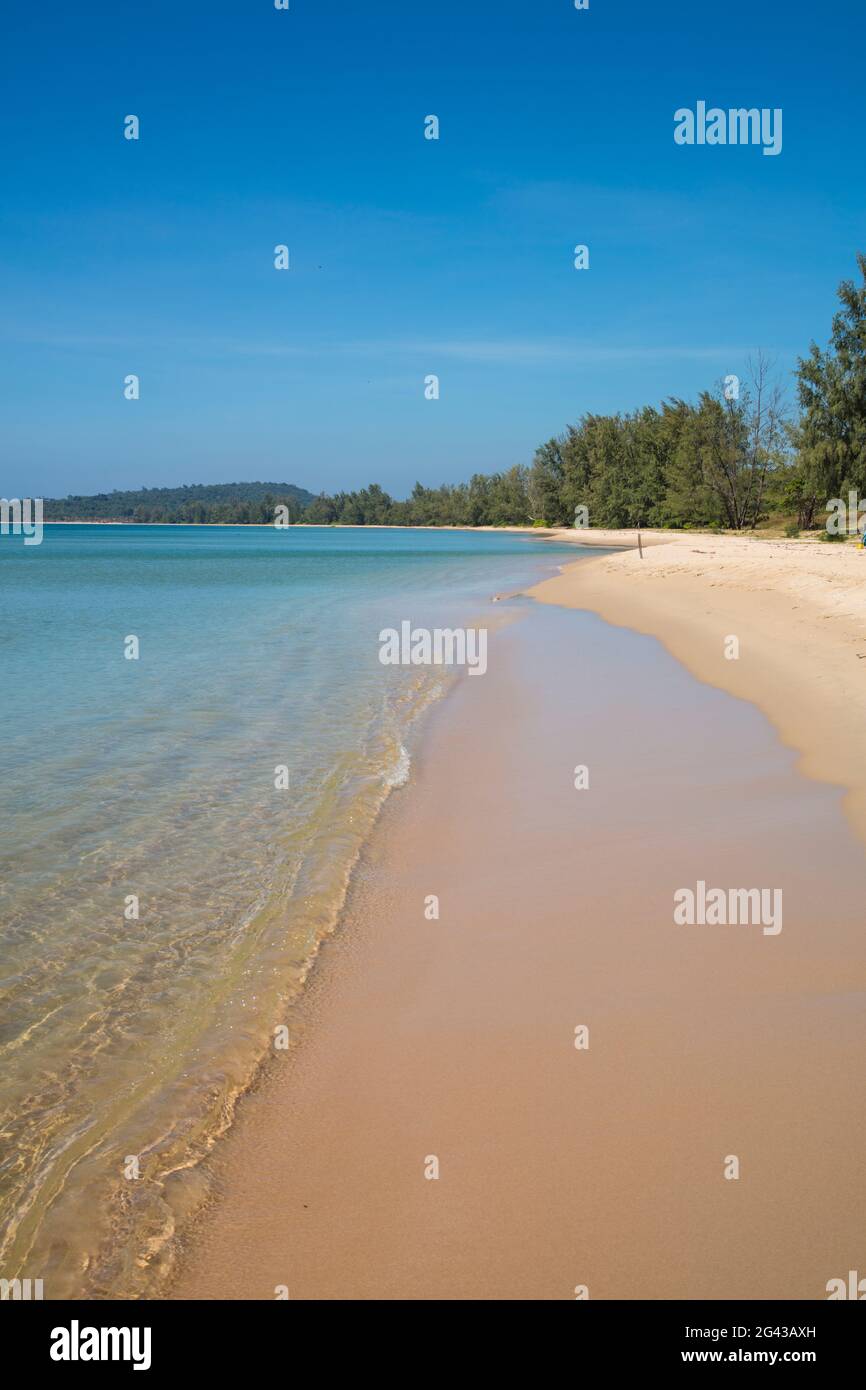 Seemingly endless Van Beach, near Cua Can, Phu Quoc Island, Kien Giang ...