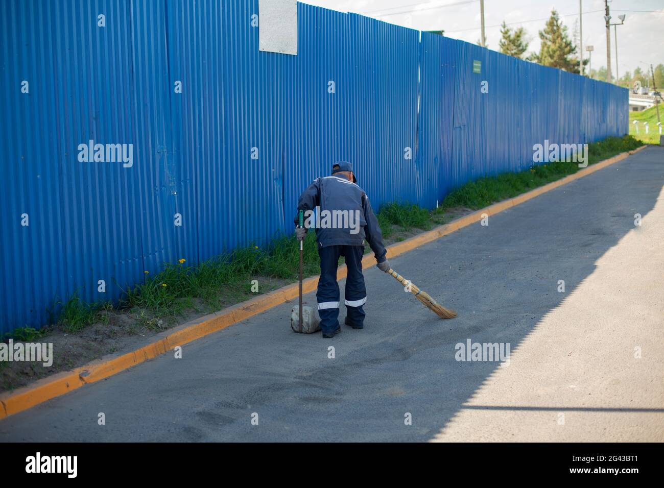 Man removing waste hi-res stock photography and images - Alamy