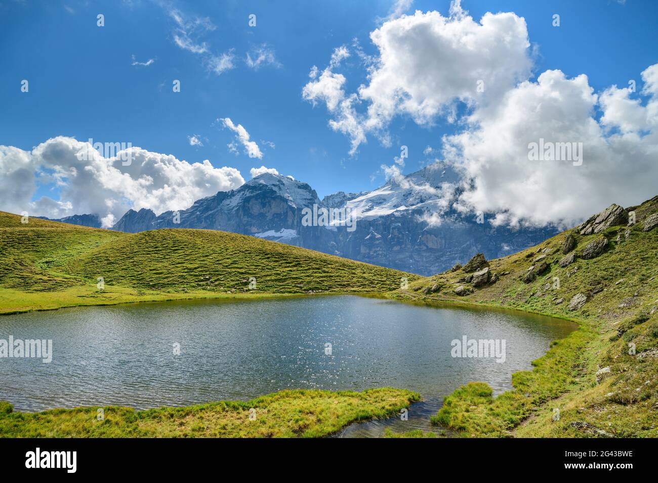 Big alp lake hi-res stock photography and images - Alamy