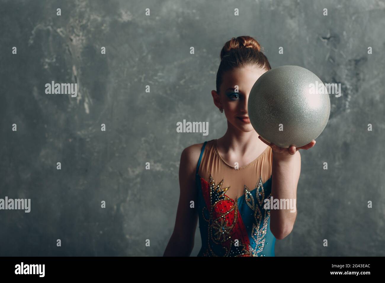 Portrait gymnast gymnastics gymnastics hi-res stock photography and ...