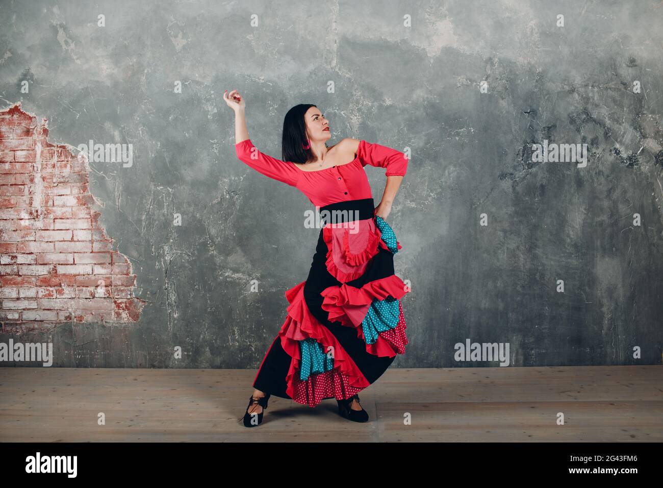 Vintage spanish woman hi-res stock photography and images - Alamy