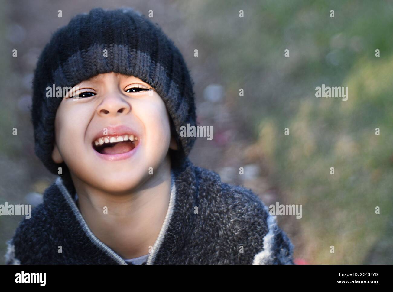 Crying portrait hi-res stock photography and images - Alamy