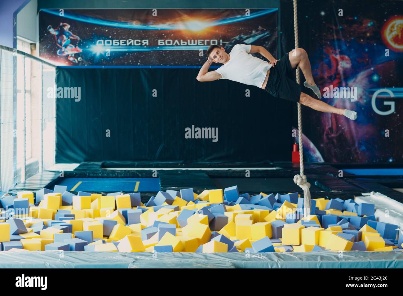 Male acrobat hi-res stock photography and images - Alamy