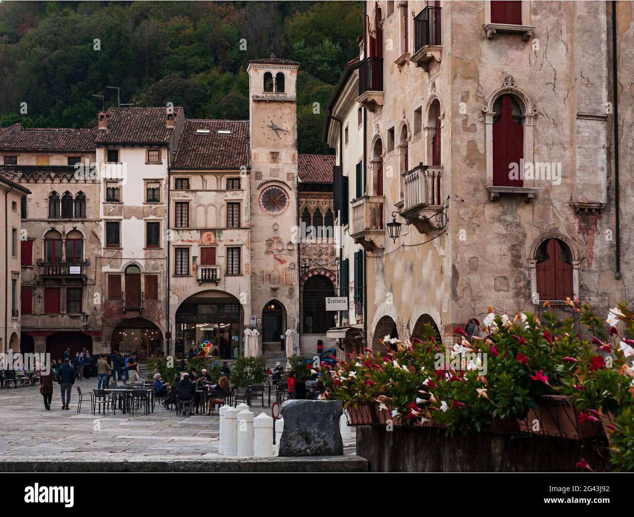 Veneto vittorio veneto serravalle piazza flaminio fresco hi-res stock ...