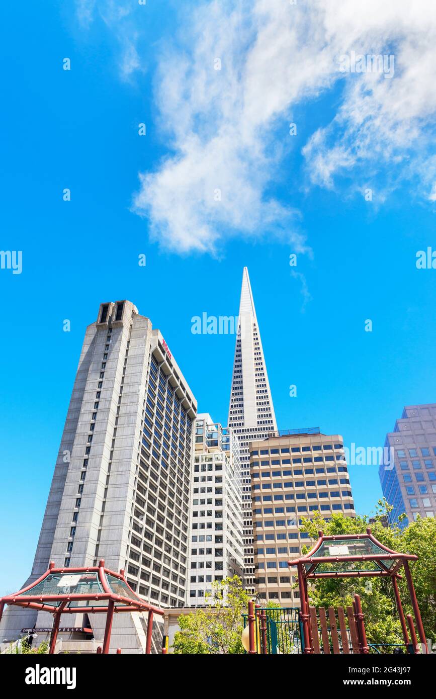 View of Portsmouth square, San Francisco, California, USA Stock Photo ...