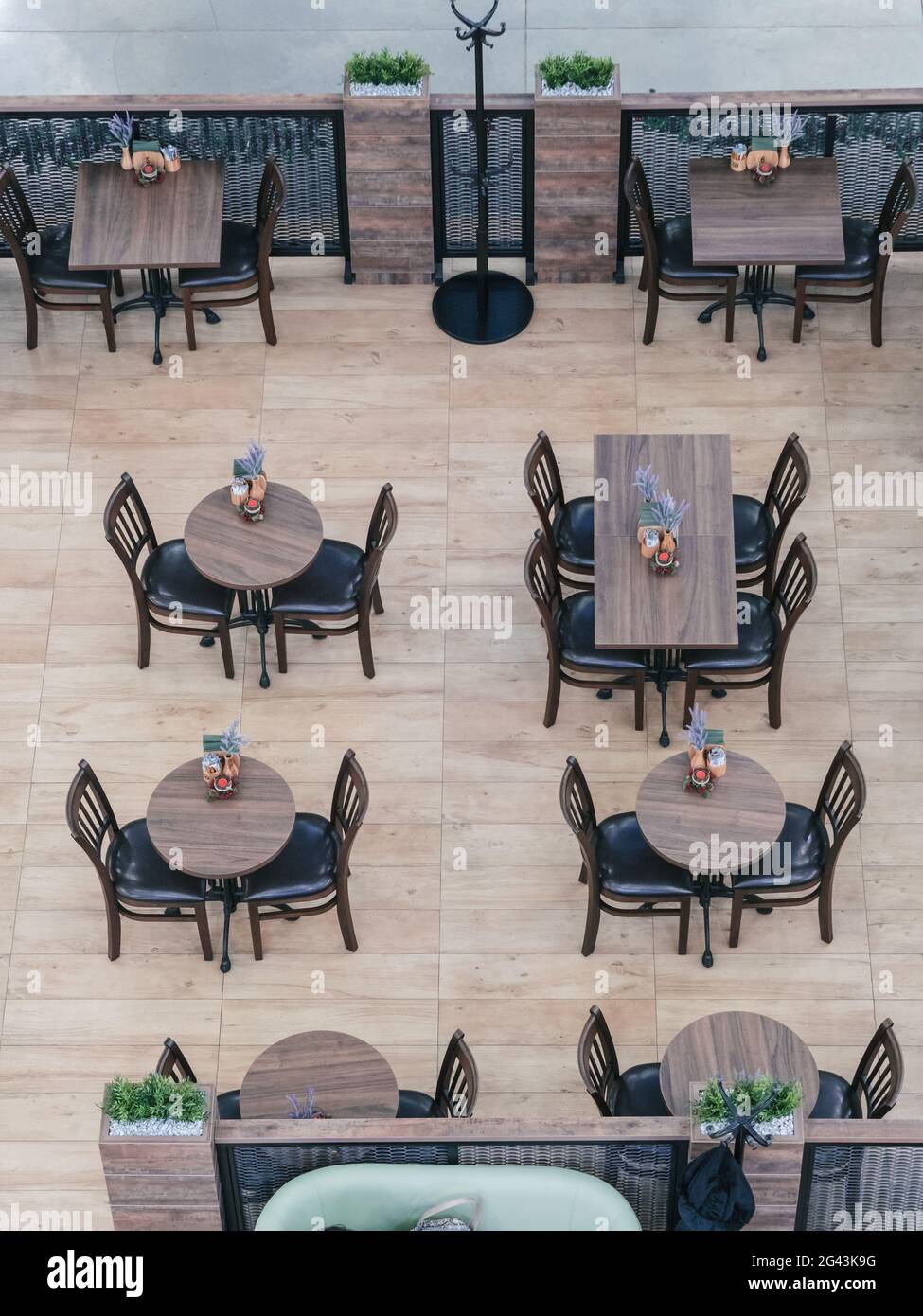 Above view of cafe in shopping mall Stock Photo - Alamy