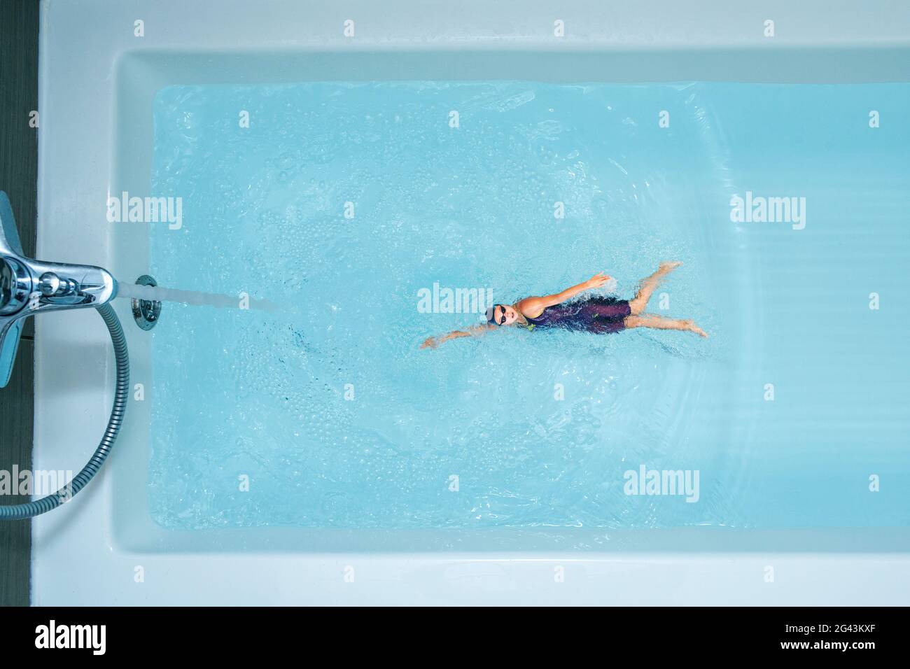 Woman bathtub goggles hi-res stock photography and images - Alamy