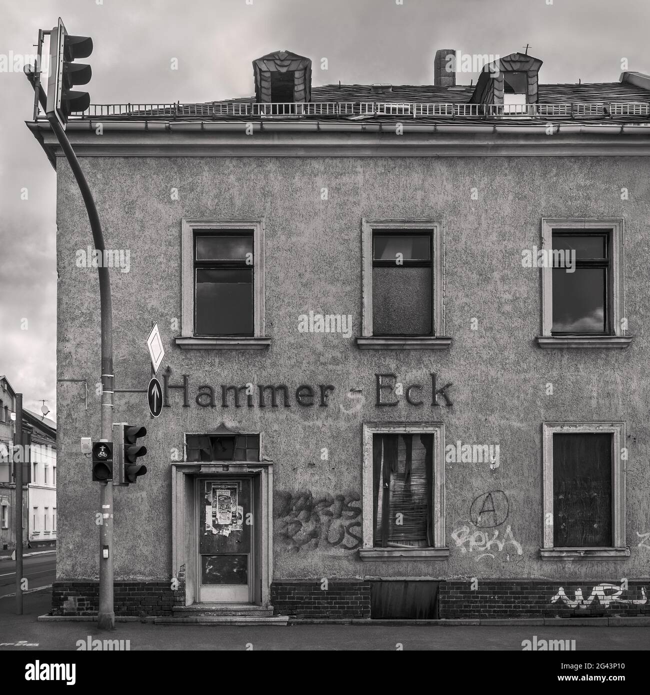 The former corner pub Stock Photo - Alamy