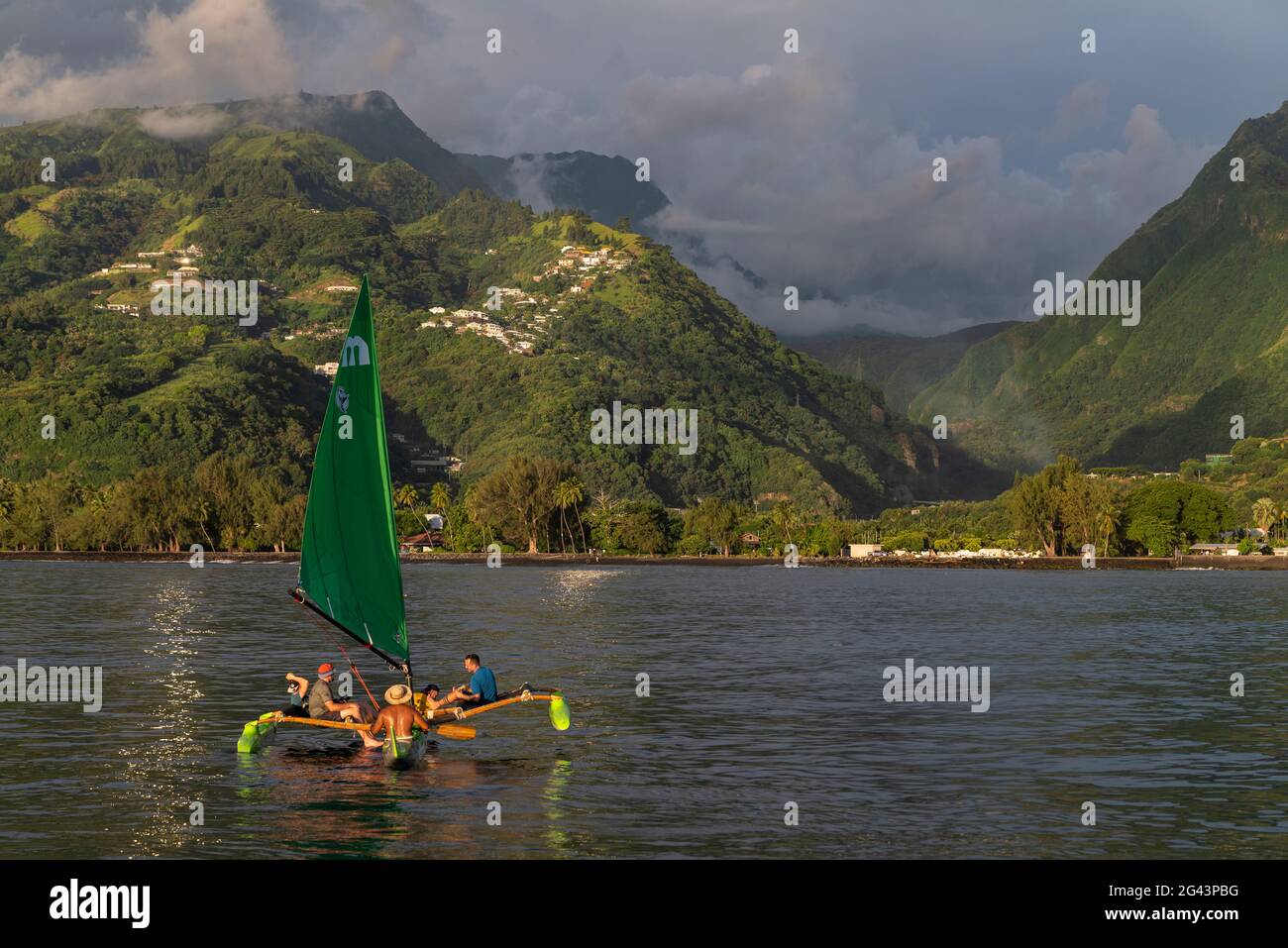 French polynesia tahiti outrigger in hi-res stock photography and ...