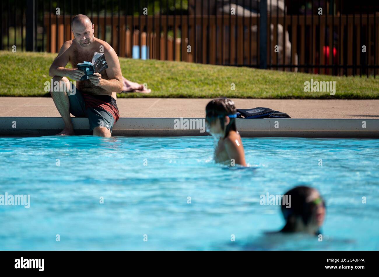 Her son connor hi-res stock photography and images - Alamy