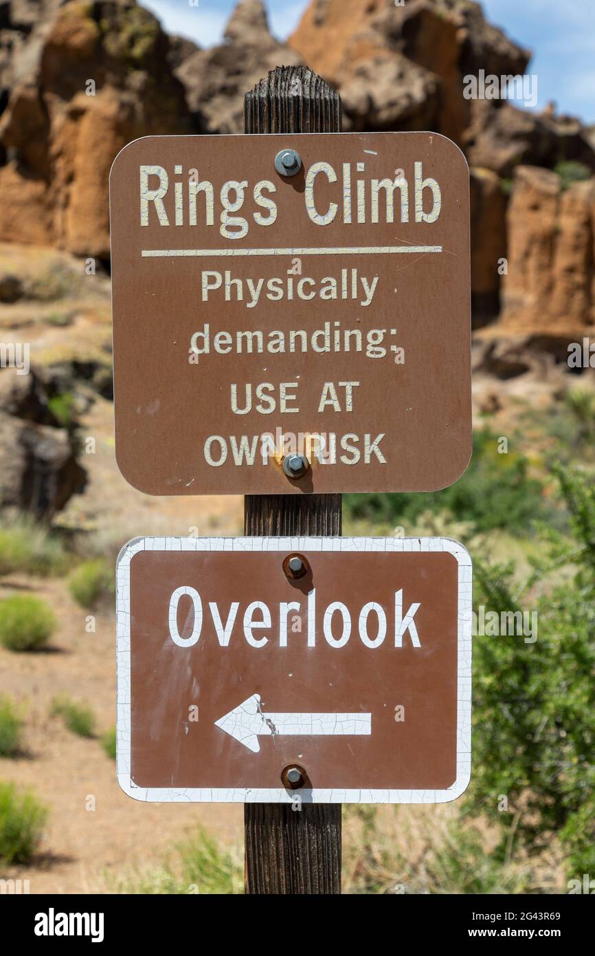 Caution wildlife preserve hi-res stock photography and images - Alamy