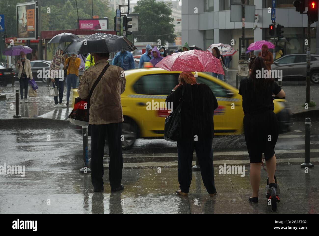 Car splash pedestrians hi-res stock photography and images - Alamy