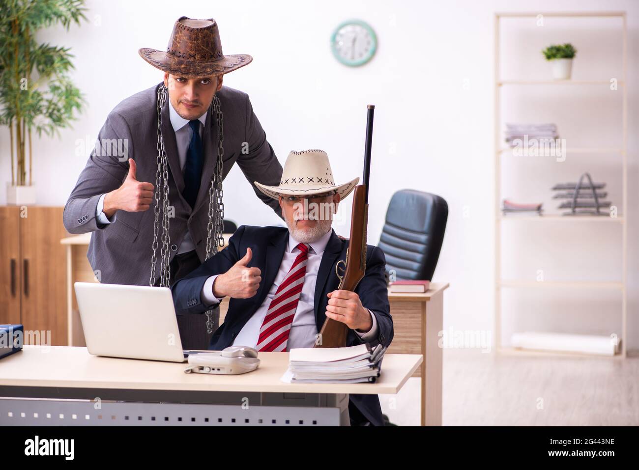 Manager discussion funny hi-res stock photography and images - Alamy