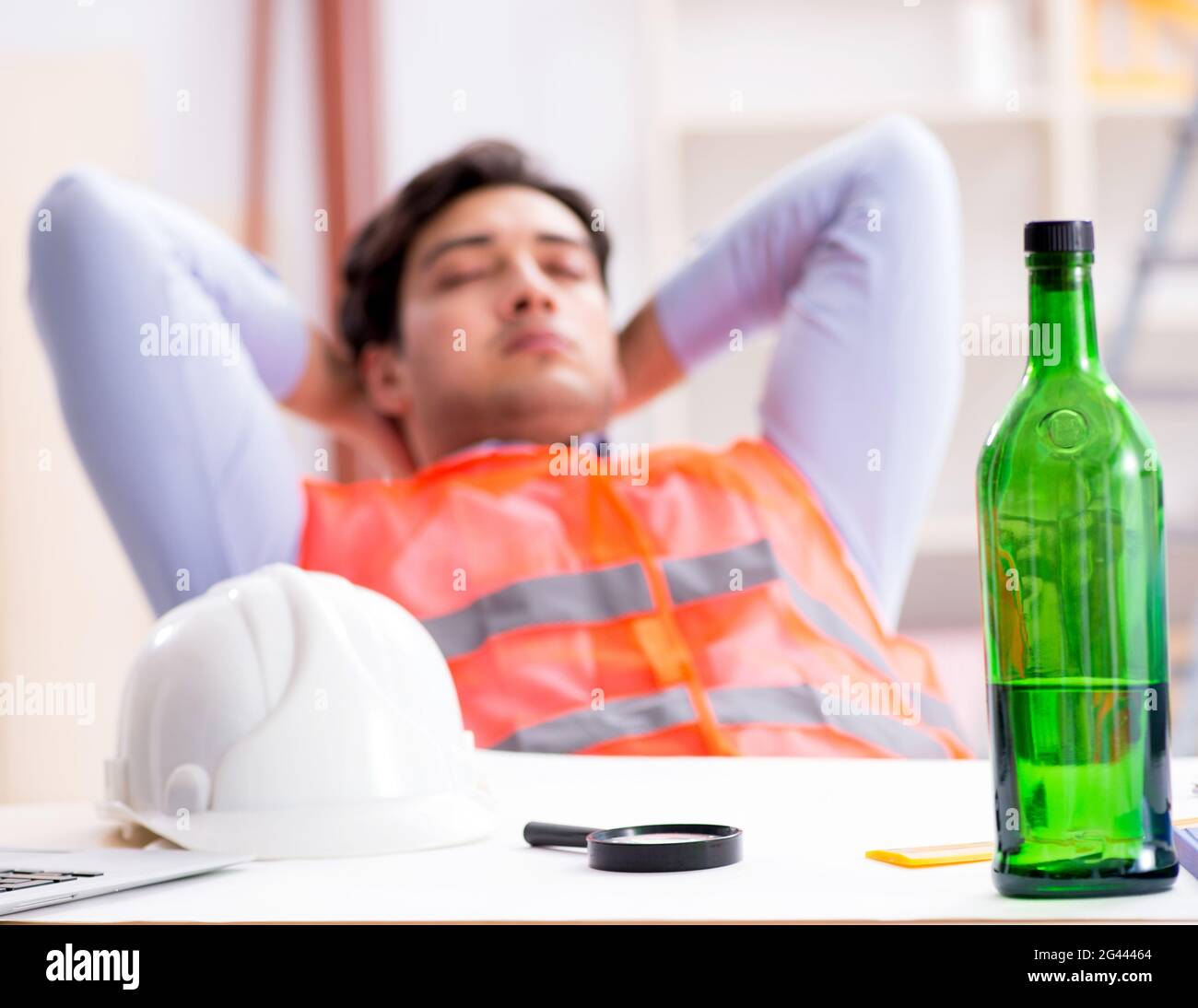 Mechanic sleeping hi-res stock photography and images - Alamy