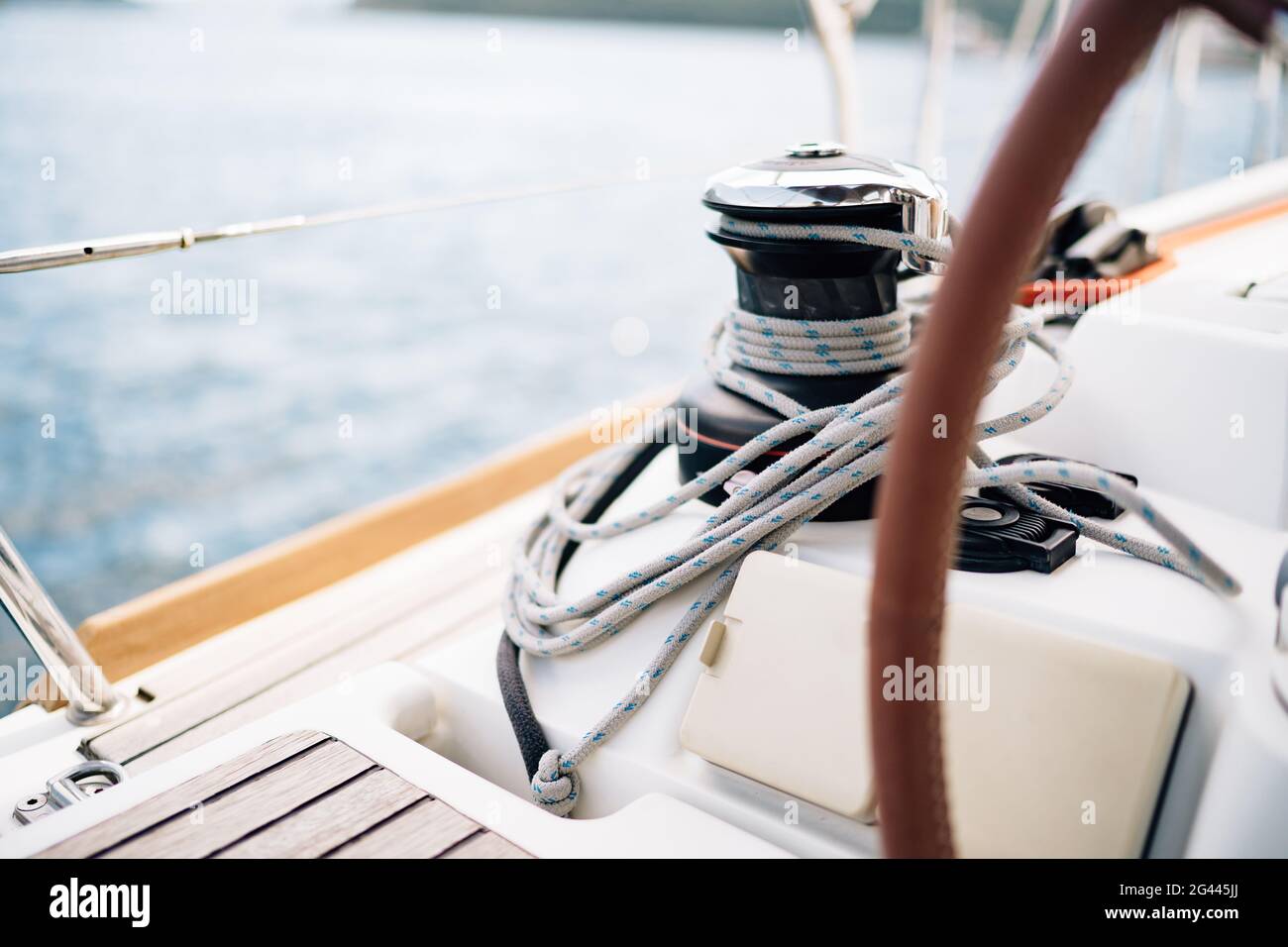 Halyard hi-res stock photography and images - Alamy