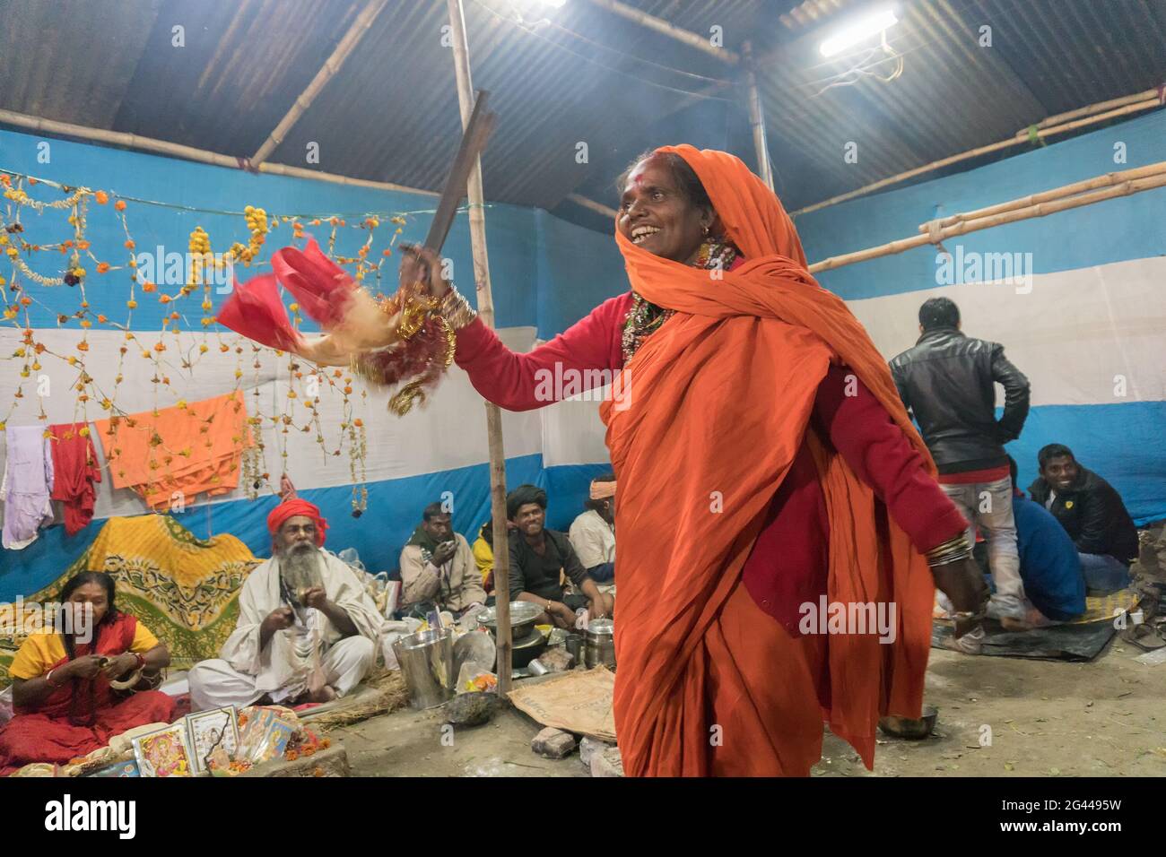 India woman sadhu in saffron hi-res stock photography and images - Alamy