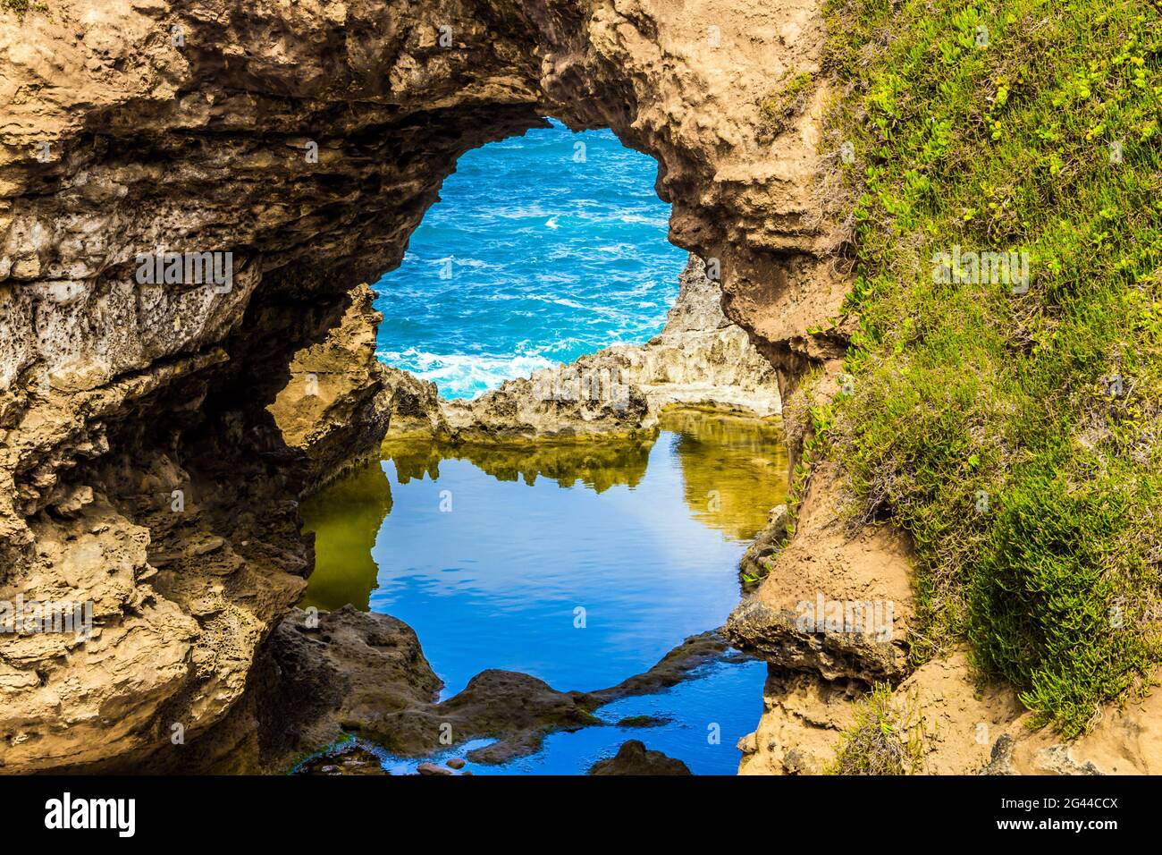 Puddle sea water hi-res stock photography and images - Alamy
