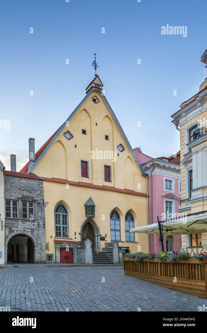 Great guild building tallinn hi-res stock photography and images - Alamy