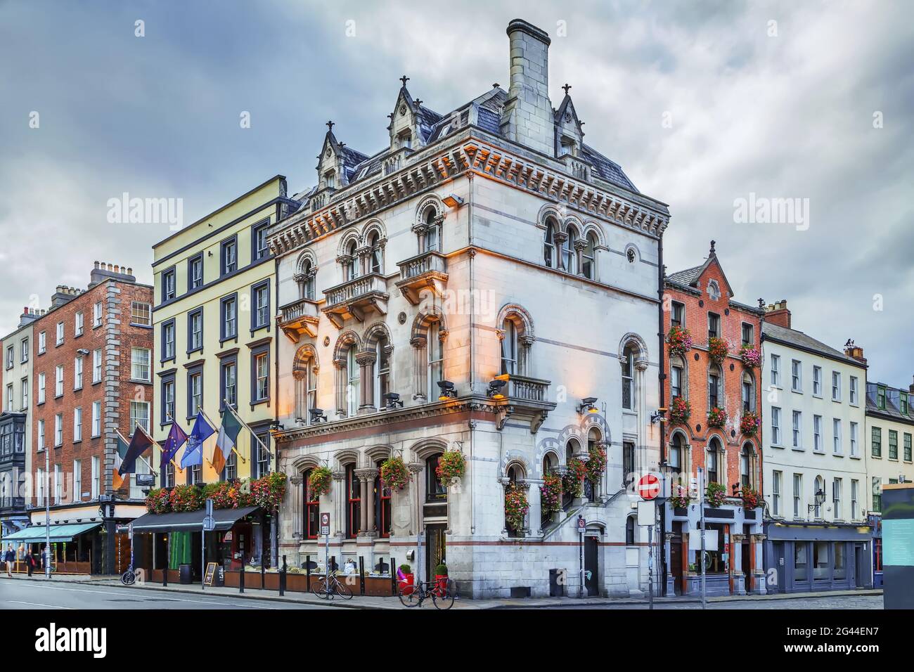 Old dublin street hi-res stock photography and images - Alamy