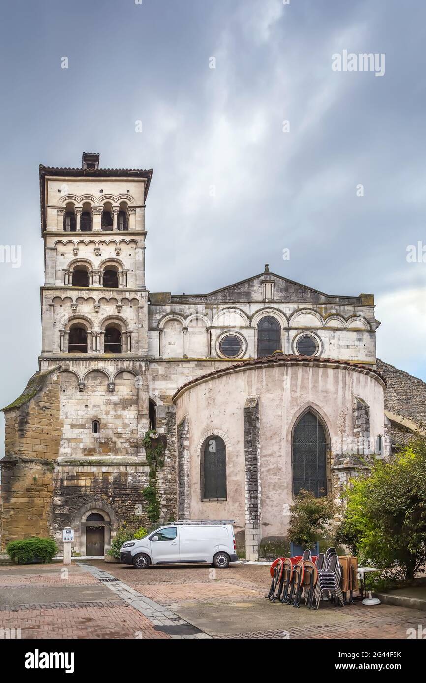 French abbey architecture hi-res stock photography and images - Alamy