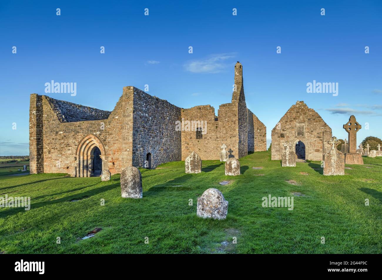 Clonmacnoise abbey, Ireland Stock Photo - Alamy