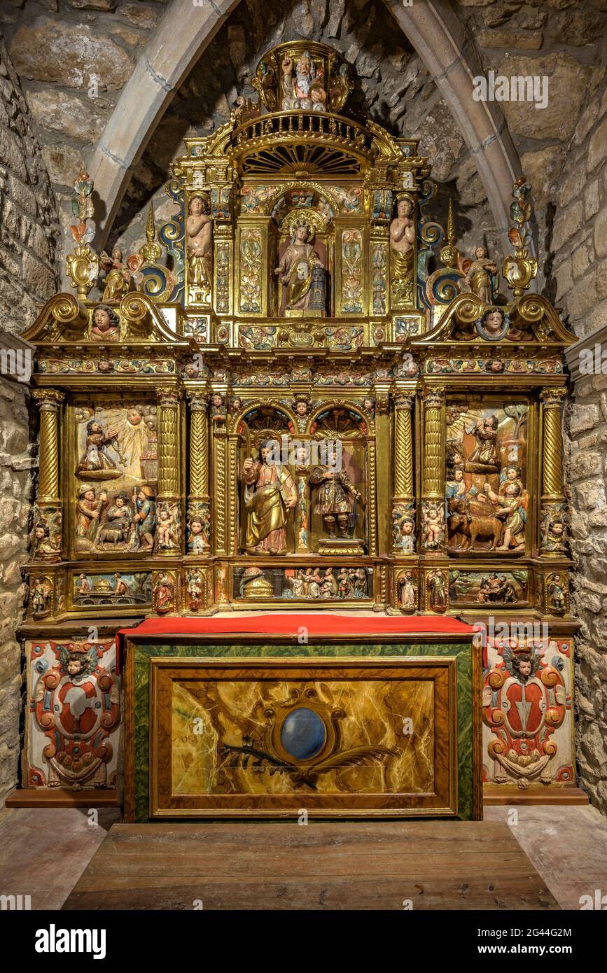 Baroque altarpieces in the church of Santa Fe de Valldeperes (Navàs ...