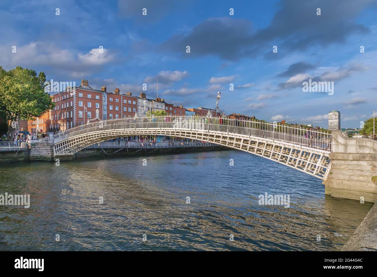 Ha'penny Bridge, Dublin, Ireland Stock Photo - Alamy