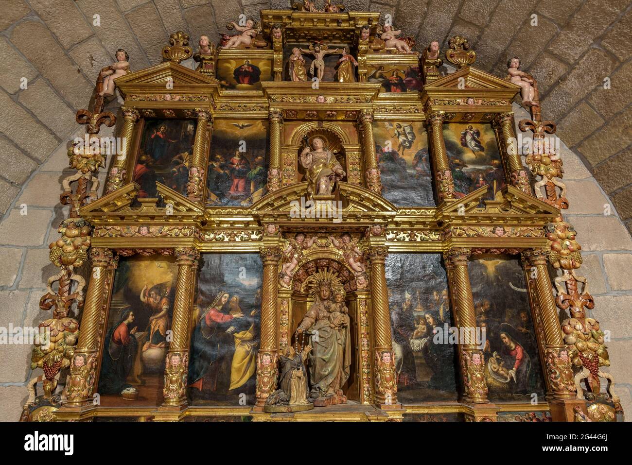 Retablos de la iglesia hi-res stock photography and images - Alamy