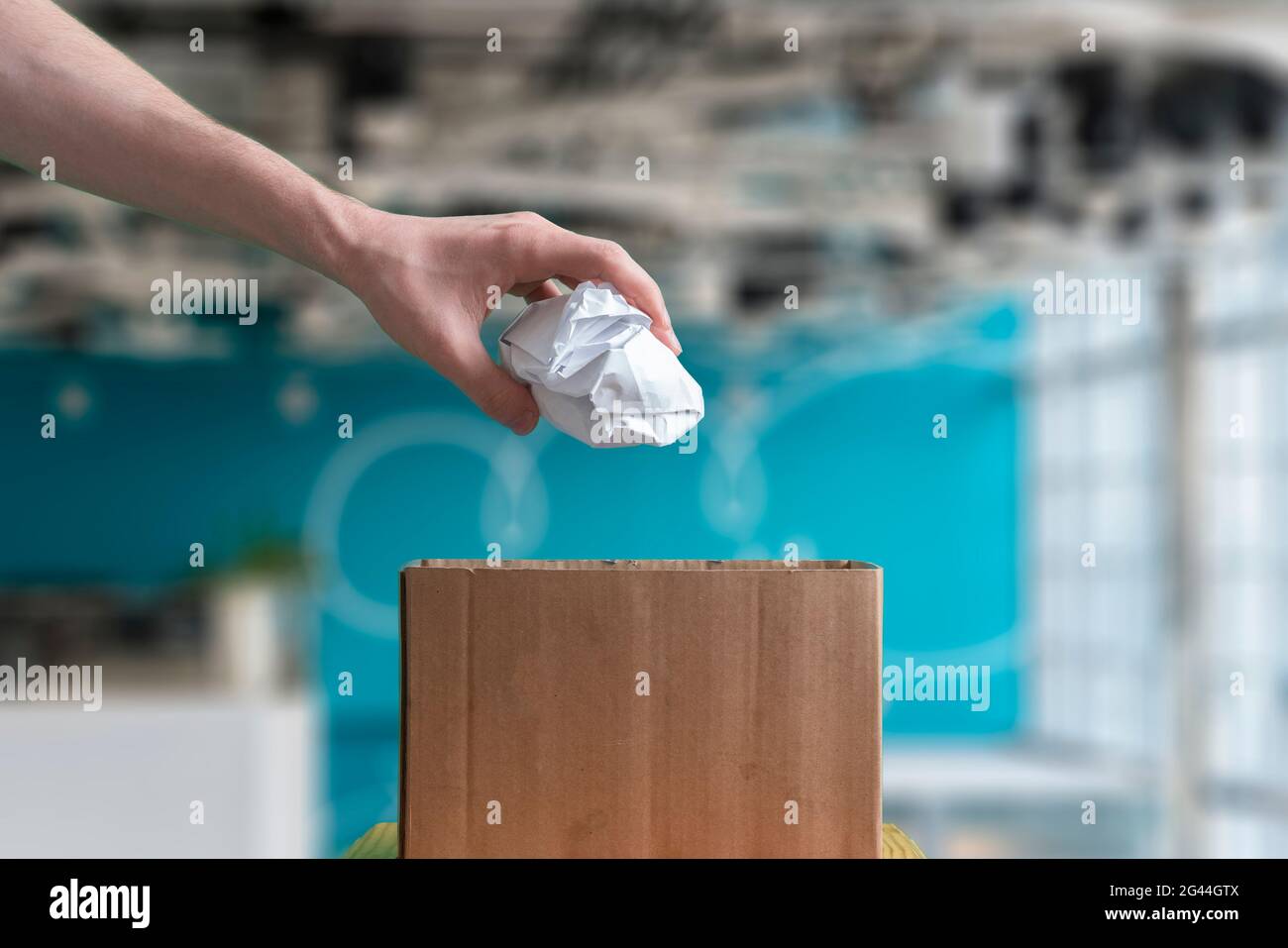 Failure woman throwing wastepaper hi-res stock photography and images ...