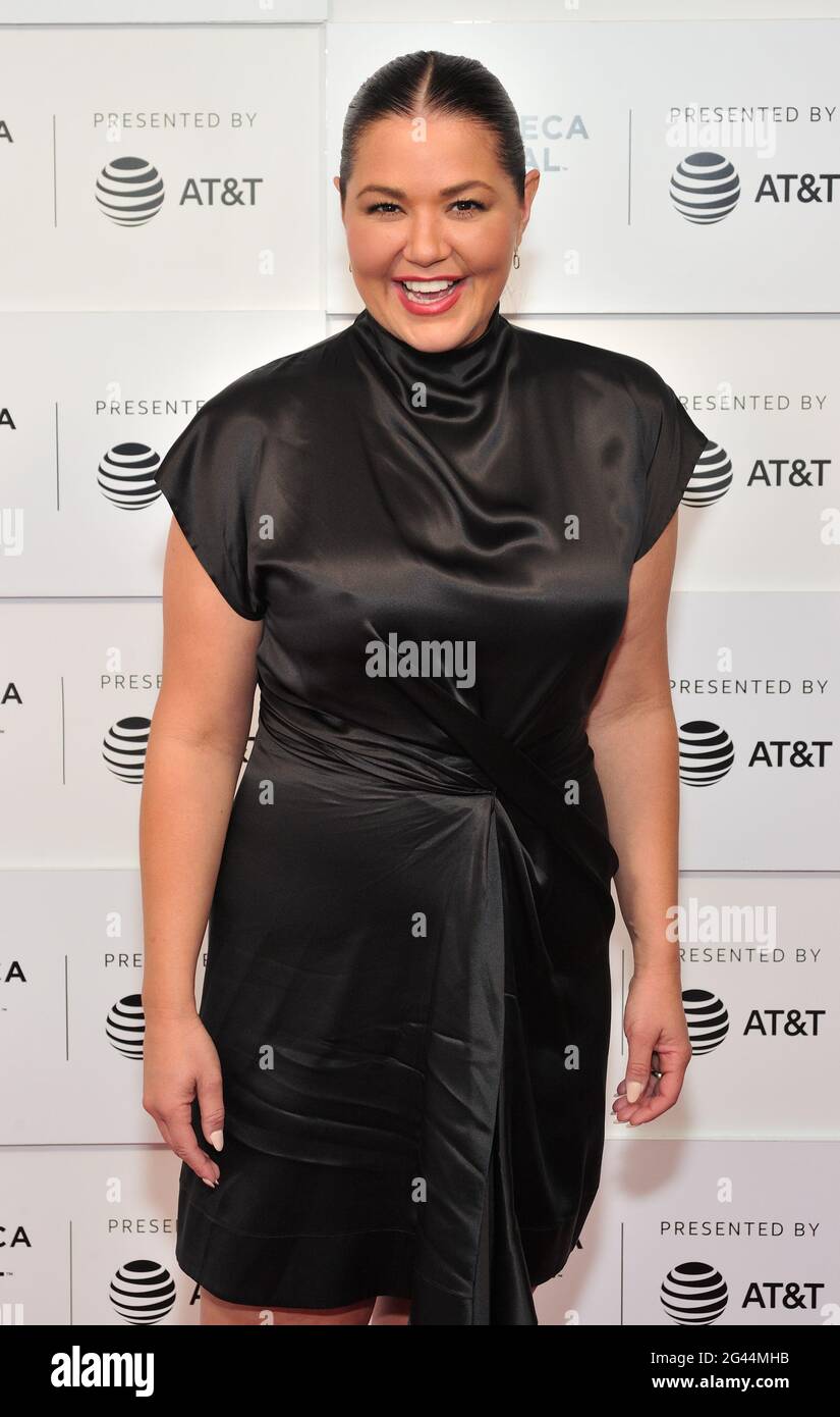 Mary Hollis Inboden attends tthe world premiere of Kevin Can F**k ...