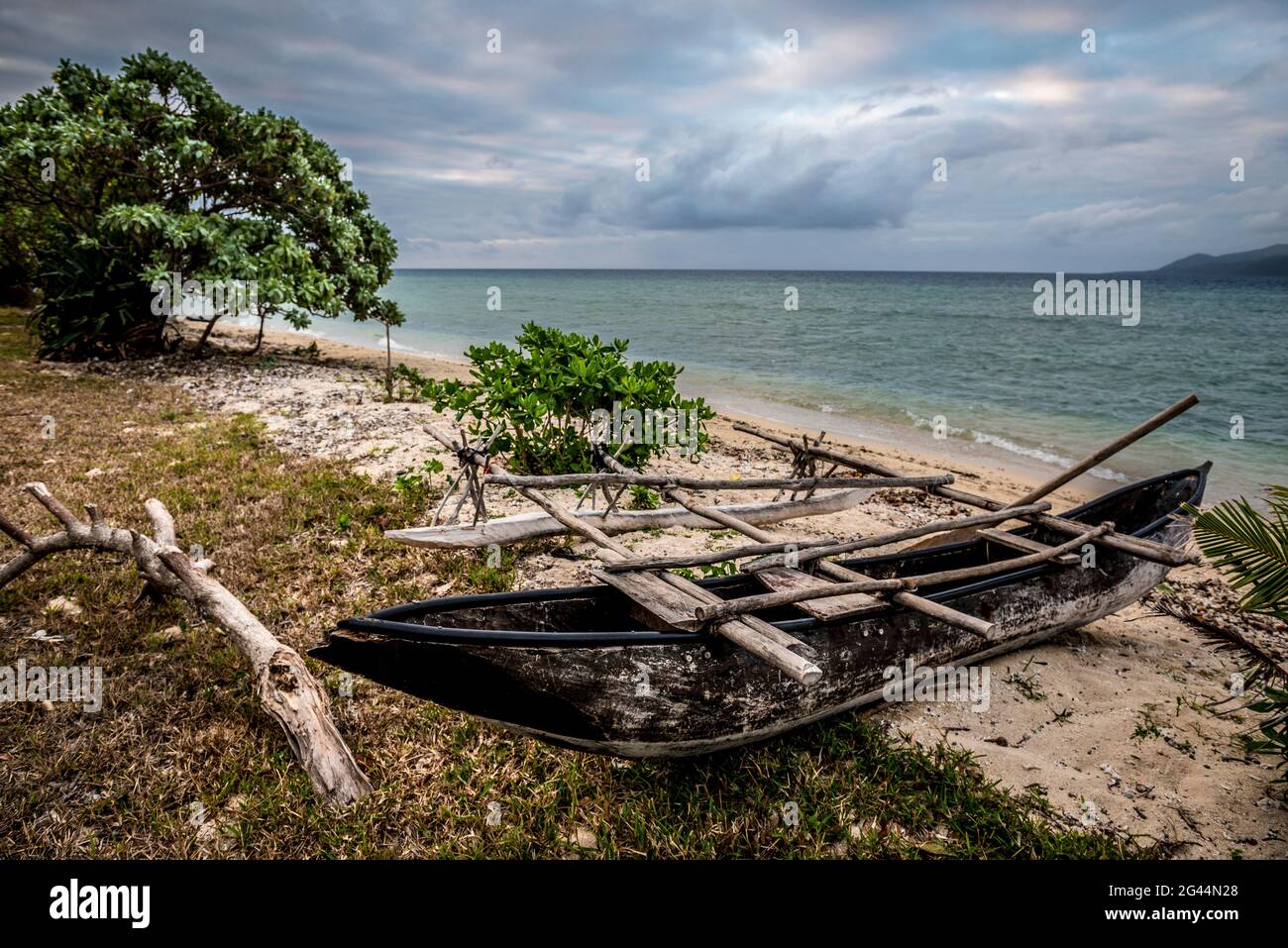 Dugout boat hi-res stock photography and images - Alamy