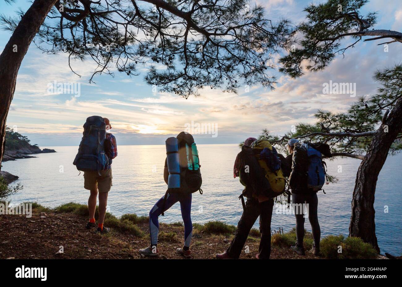 People walking away crowd hi-res stock photography and images - Alamy