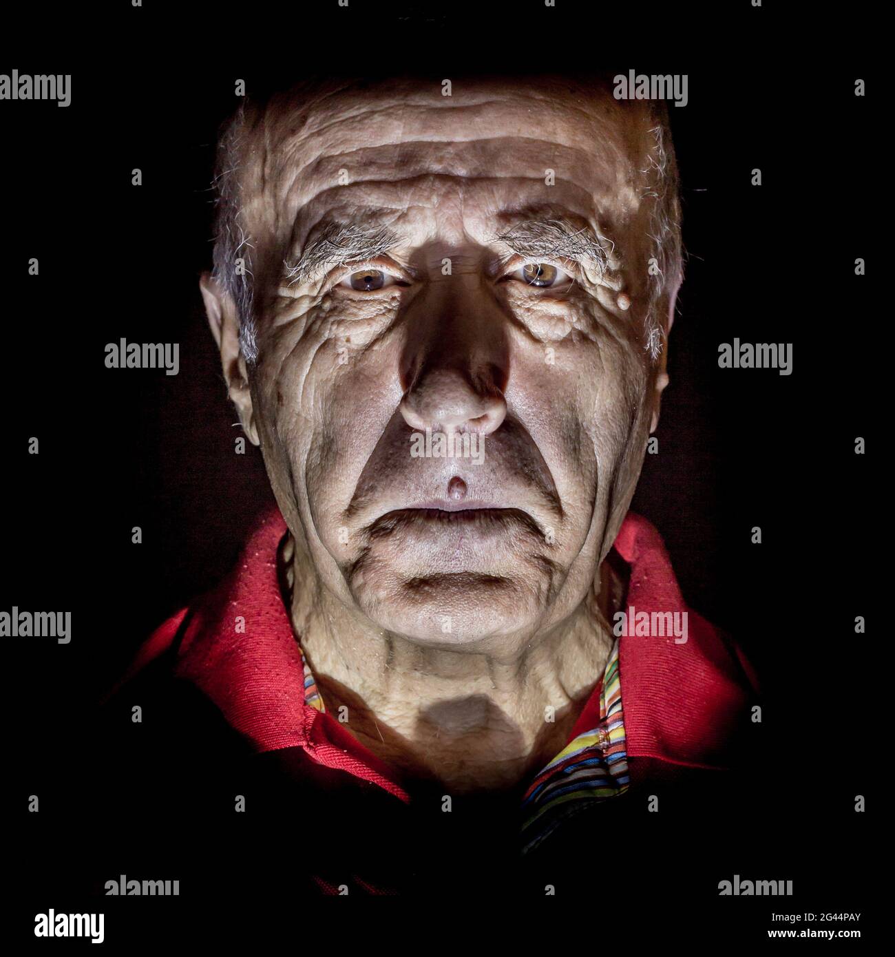 Sad old man face hi-res stock photography and images - Alamy