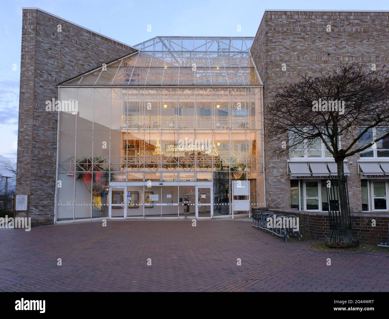 Lighted area hi-res stock photography and images - Alamy