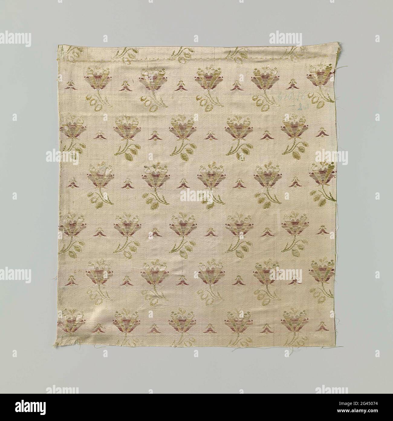 Triangular piece of fabric hi-res stock photography and images - Alamy